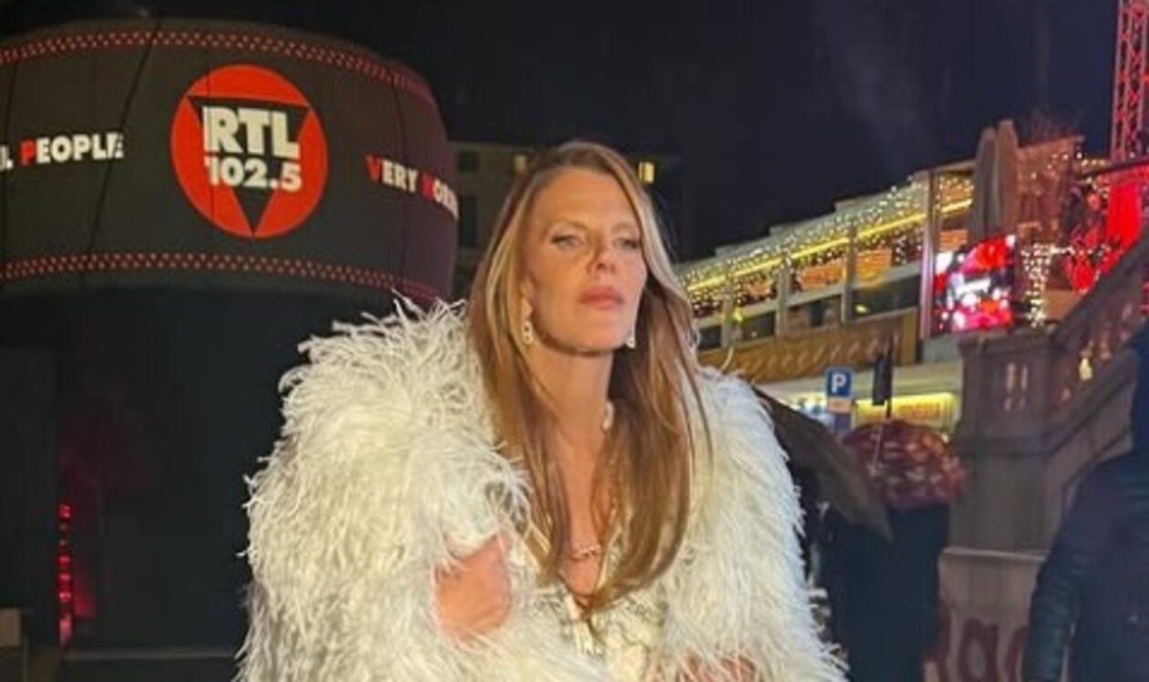 Anna Dello Russo: chi è, età, carriera, marito, figli, Sanremo, foto e ...